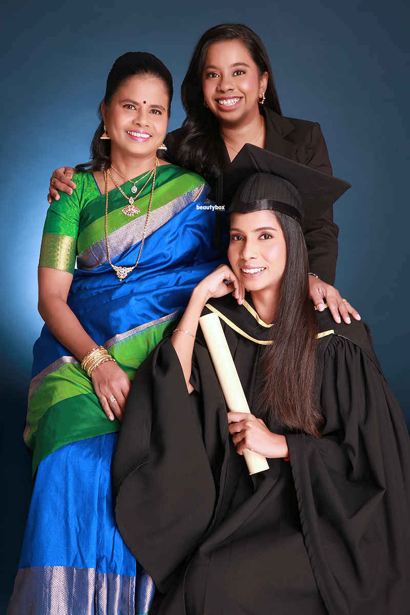 Singapore-studio-photographer-photography-graduation-family-portrait ...
